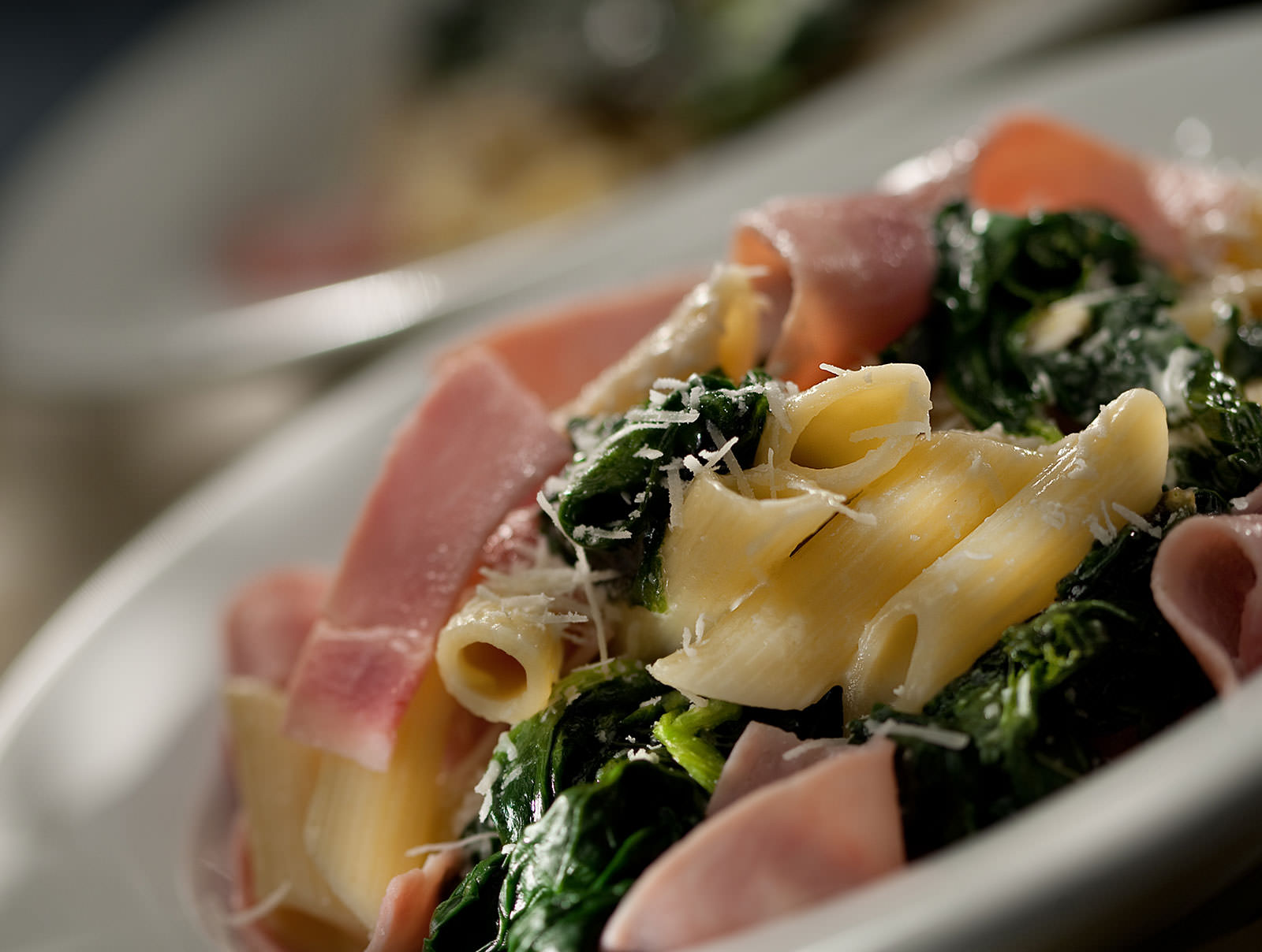 Penne en Crema de Espinacas y Jamón - Induveca