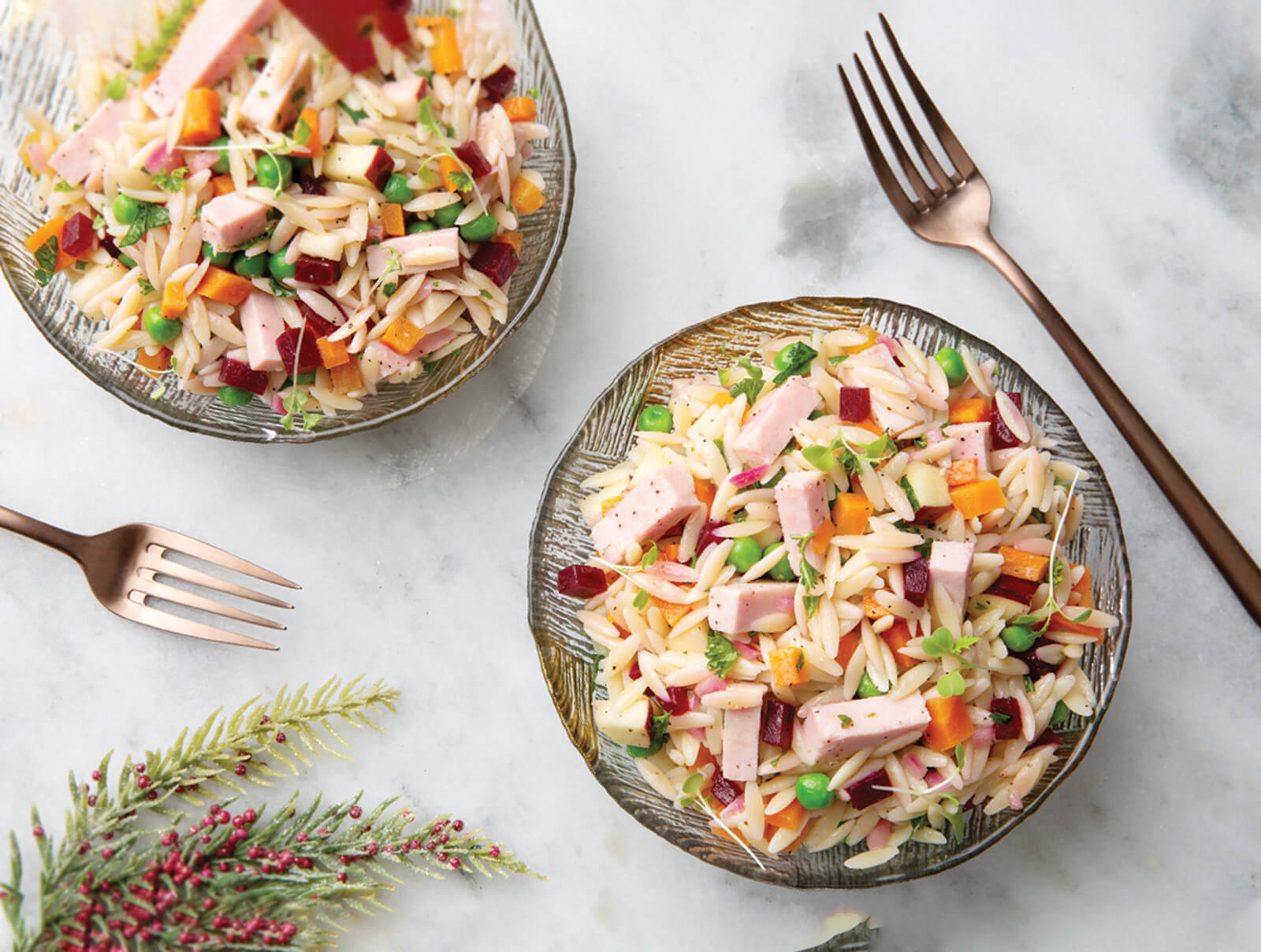 Ensalada de Orzo con Jamón y Remolacha Caramelizada - Induveca
