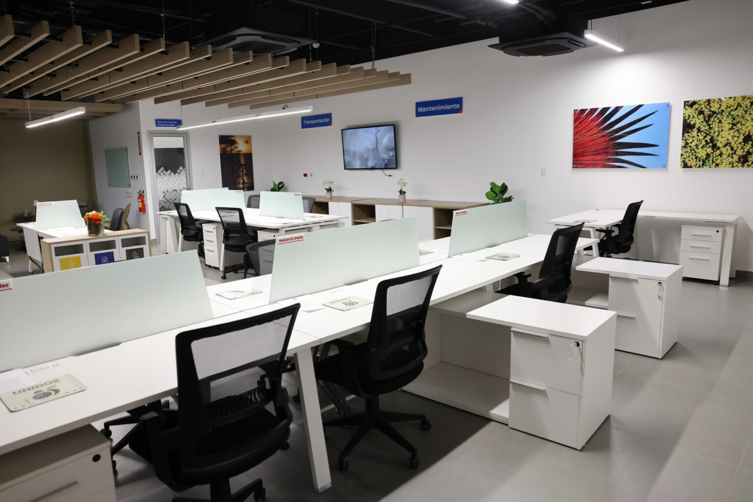 Induveca re-inaugura sus Oficinas Centro Occidental Santo Domingo ...